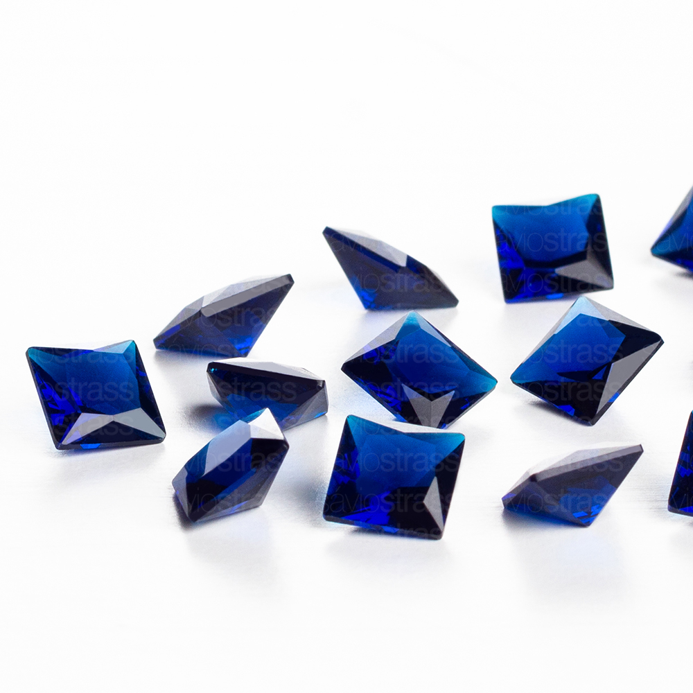 ZIRCONIA CARRE AAA 8MM (1) – Savio Strass